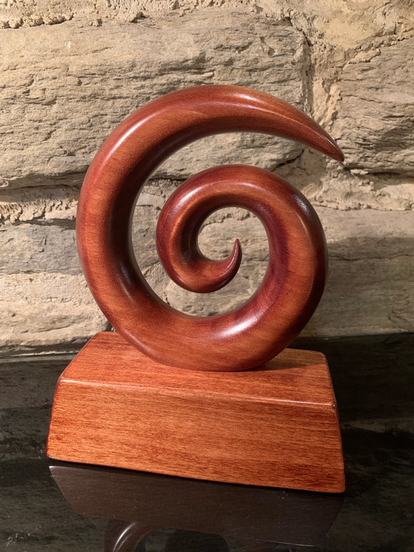 KORU LIGHT WOOD – 2BOTS Awards Signs Apparel